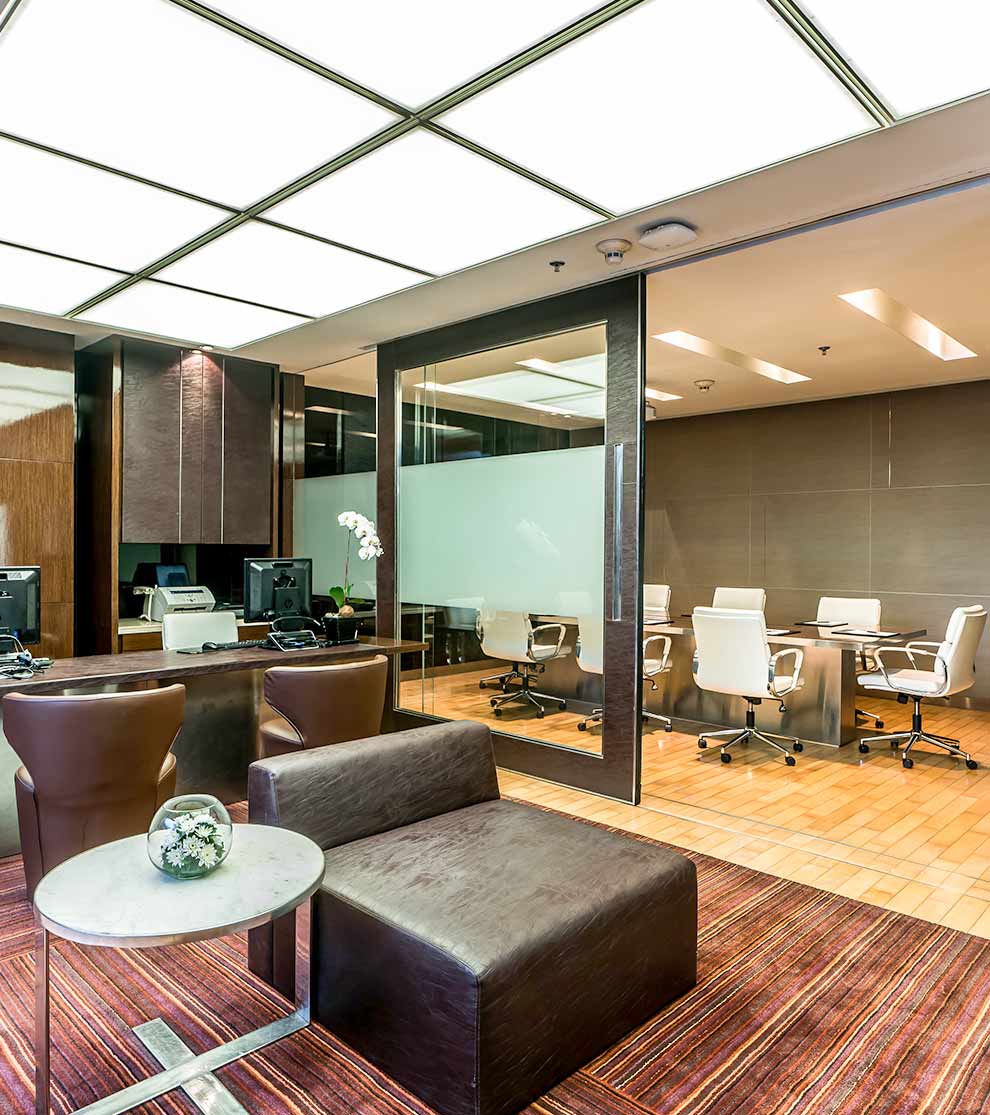 Hotels near MBK Mall | Pathumwan Princess Hotel | Business Center